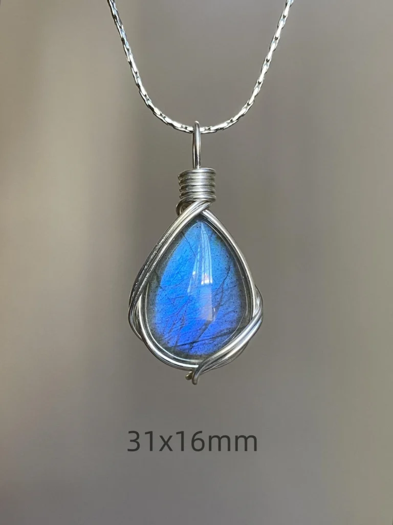 Wire wrapped labradorite necklace - mystic energy crystal